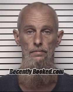Recent Booking / Mugshot for CHRISTOPHER LYNN HARRIS in Iredell County ...