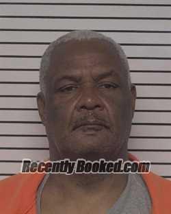 Recent Booking / Mugshot for DARRELL ORLANDER ALEXANDER in Iredell ...