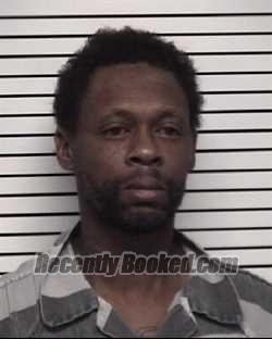 Recent Booking / Mugshot for ANTONIO DEMARCUS FLOWERS in Iredell County ...