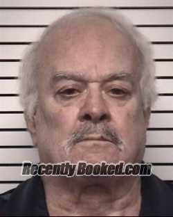 Recent Booking / Mugshot for KENNETH WAYNE LANNING in Iredell County ...
