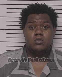 Recent Booking / Mugshot for DARIUS MARQUIS HUNTER in Iredell County ...