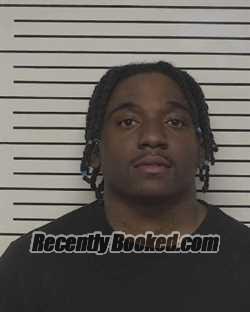 Recent Booking / Mugshot for JYQUAVION MALEEK WILLIAMS in Iredell ...