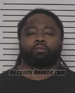 Recent Booking / Mugshot for LERONTE RAYNARD MYERS in Iredell County ...