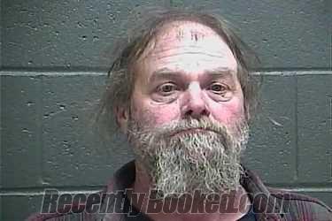 Recent Booking / Mugshot for CHRISTOPHER MICHAEL LARSON in Perry County ...