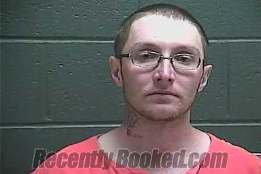 Recent Booking / Mugshot for JOHNATHAN RUSSEL HARRISON in Perry County ...