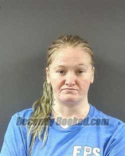 Recent Booking / Mugshot for Elizabeth Hernandez in Posey County, Indiana