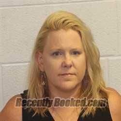 Recent Booking / Mugshot for LESLIE ANN SHIPMAN in Jackson County ...