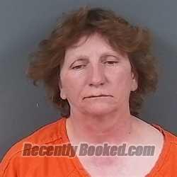Recent Booking / Mugshot for Angela Marie Hacker in Putnam County, Indiana
