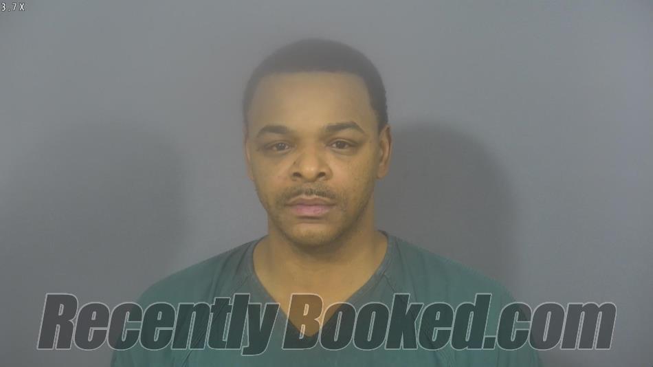 Recent Booking / Mugshot for JARAAN V CORNELL in St Joseph County, Indiana
