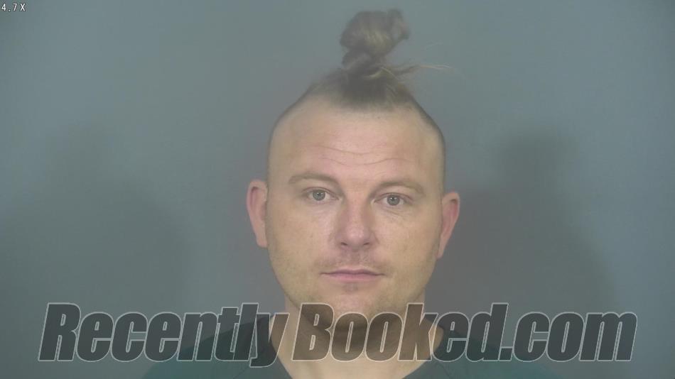 Recent Booking / Mugshot for KRISTOPHER MICHAEL RIDDLE in St Joseph ...