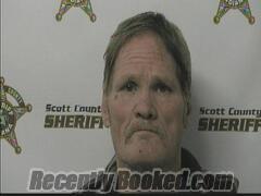 Recent Booking / Mugshot for ROBERT DILLOW in Scott County, Indiana