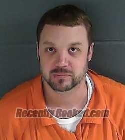 Recent Booking / Mugshot for DUSTIN TRAVIS WILKERSON in Spencer County ...