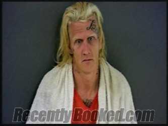 Recent Booking / Mugshot for DUSTIN ALLEN WALKER in Starke County, Indiana