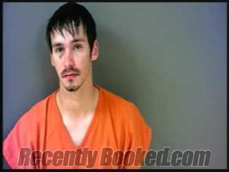 Recent Booking / Mugshot for JUSTIN WAYNE HETTINGER in Starke County ...