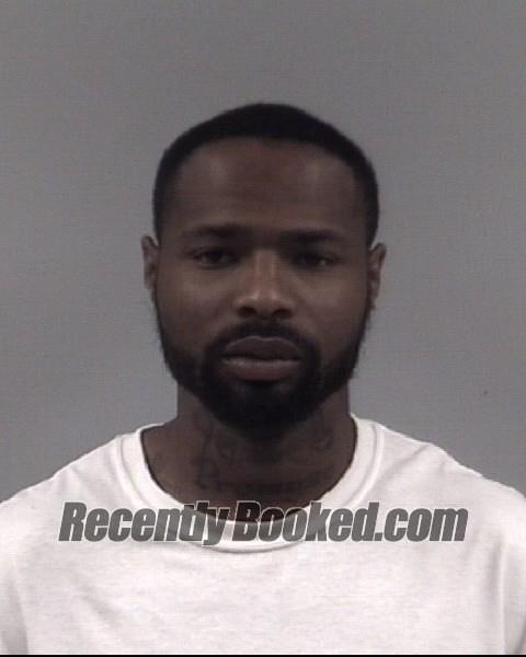 Recent Booking / Mugshot for MARCUS DEVON MEDLIN in Johnston County ...