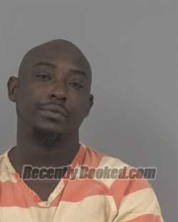 Recent Booking / Mugshot for TRAVIS DELONTA SPEIGHTS in Johnston County ...