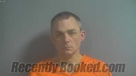 Recent Booking / Mugshot for TERRY L LUCAS in Sullivan County, Indiana