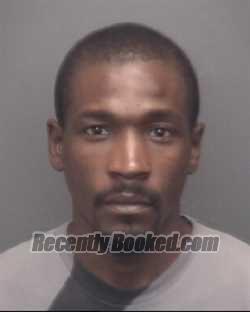 Recent Booking / Mugshot for TERRANCE STRENGTH HICKS in Vanderburgh ...