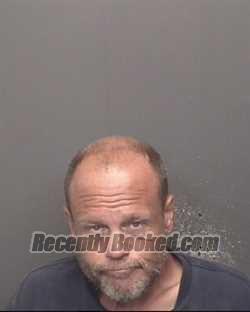 Recent Booking / Mugshot for DARRIN THOMAS FIELD in Vanderburgh County ...