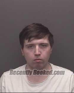 Recent Booking / Mugshot for ISAAC WAYNE TUCKER in Vanderburgh County ...