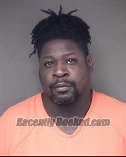 Recent Booking / Mugshot for RODERIC KENTRELL LLOYD in Warrick County ...