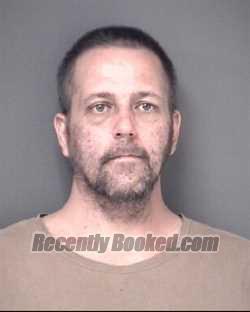 Recent Booking / Mugshot for BRIAN KEITH DAVIDS in Warrick County, Indiana