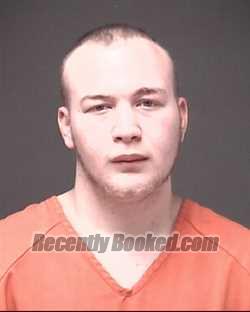 Recent Booking / Mugshot for ISAIAH ANTHONY THAXTON in Warrick County ...