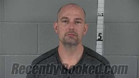 Recent Booking / Mugshot for BENJAMIN O LEWELLYN in Washington County ...