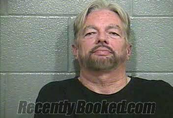 Recent Booking / Mugshot for MICHAEL TODD BARRICK in Barren County ...