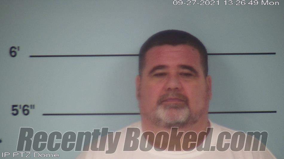 Recent Booking / Mugshot for GARY LEGER in Bourbon County, Kentucky