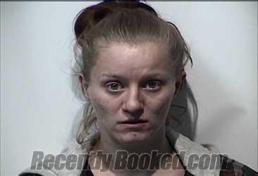 Recent Booking / Mugshot for DANIELLE MAY TUCKER in Christian County ...