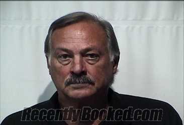 Recent Booking / Mugshot for MICHAEL JAMES BERRY in Christian County ...