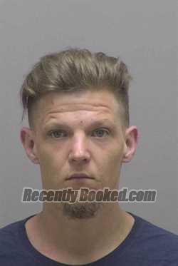 Recent Booking / Mugshot for JAMES THOMAS DILLOW in Lincoln County ...