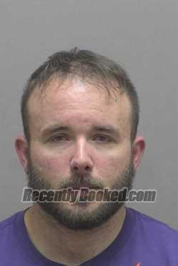 Recent Booking / Mugshot for DYLAN BRAD LINEBERGER in Lincoln County ...