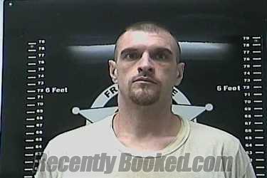 Recent Booking / Mugshot for DARIN MORRIS HELTON in Clark County, Kentucky