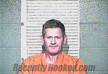 Recent Booking / Mugshot for MATTHEW THOMAS DUSING in Franklin County ...