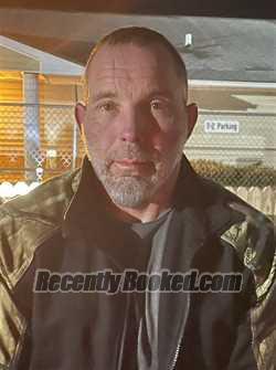 Recent Booking / Mugshot for LARRY G IVIE in Graves County, Kentucky