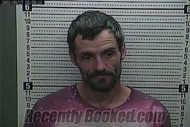 Recent Booking / Mugshot for JOHN WAYNE GIRDNER in Harlan County, Kentucky