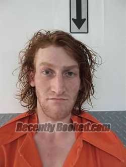 Recent Booking / Mugshot for CHRISTOPHER EASTERDAY in Hart County, Kentucky