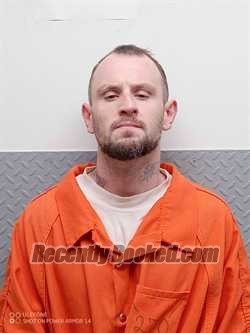 Recent Booking / Mugshot for BENJAMIN EMBRY in Hart County, Kentucky