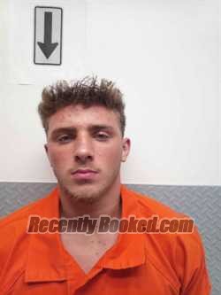 Recent Booking / Mugshot for GAVIN YATES in Hart County, Kentucky