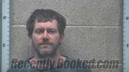 Recent Booking / Mugshot for JOHN LYNN in Henderson County, Kentucky