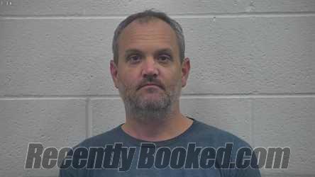 Recent Booking / Mugshot for ANTHONY RAY LUNG in Kenton County, Kentucky