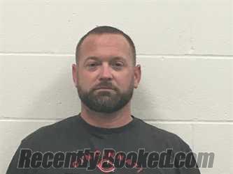 Recent Booking / Mugshot for JASON ROBERT BOSE in Kenton County, Kentucky
