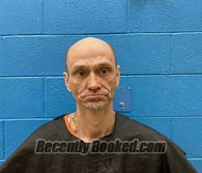 Recent Booking / Mugshot for JOSHUA EDWARD BENGE in McDowell County ...