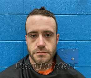 Recent Booking / Mugshot for DANIEL KEITH BYRD in McDowell County ...