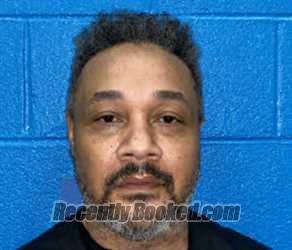 Recent Booking / Mugshot for WAYNE DONTA ONEIL in McDowell County ...