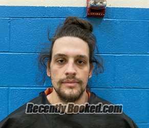 Recent Booking / Mugshot for HUNTER ALEXANDER BRAY in McDowell County ...