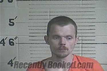 Recent Booking / Mugshot for Jacob R. Jones in Lee County, Kentucky