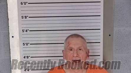 Recent Booking / Mugshot for ROGER COOTS in Leslie County, Kentucky